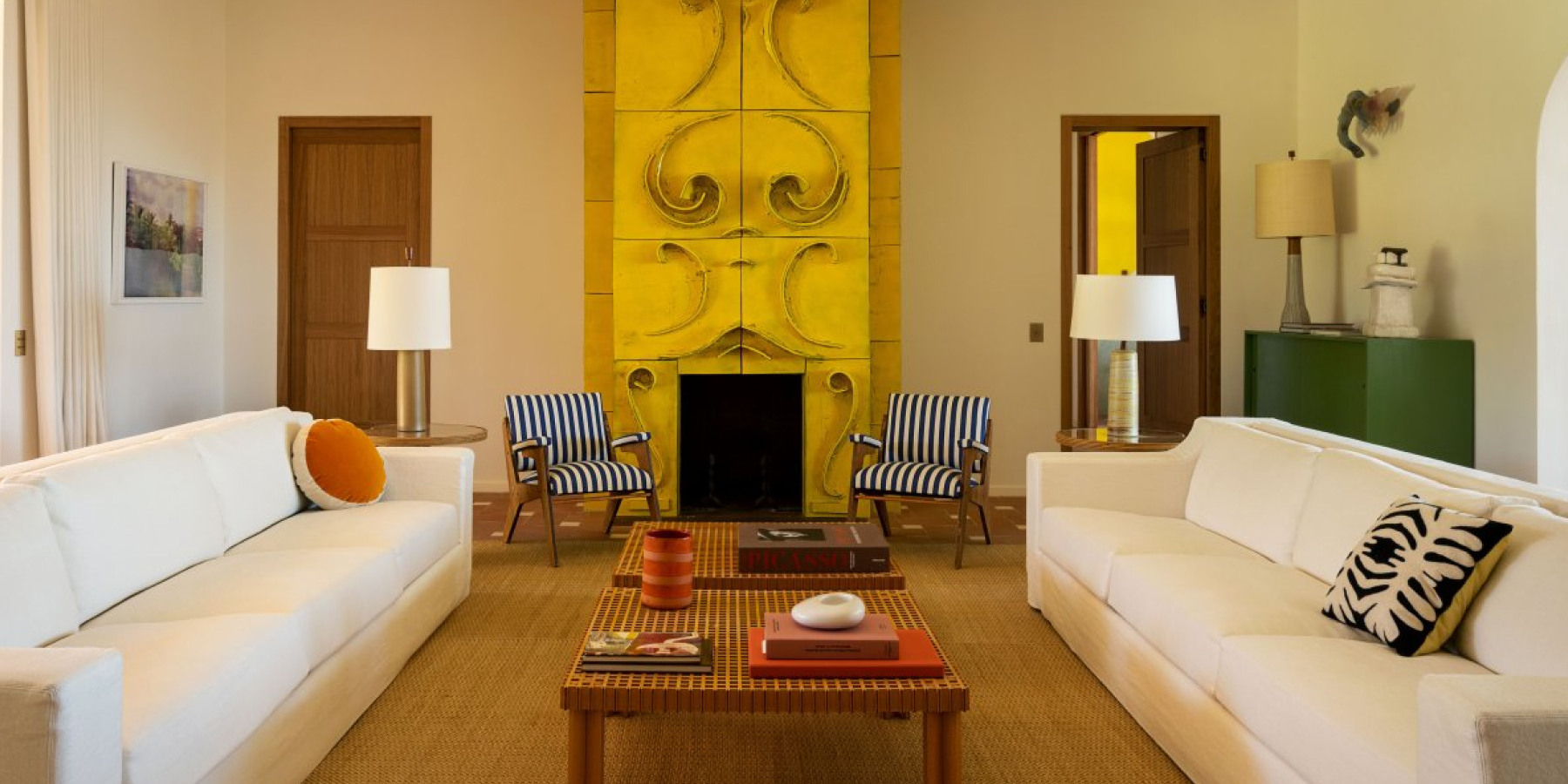 INDIA MAHDAVI – L’art du design coloré entre mobilier, scénographie et ...